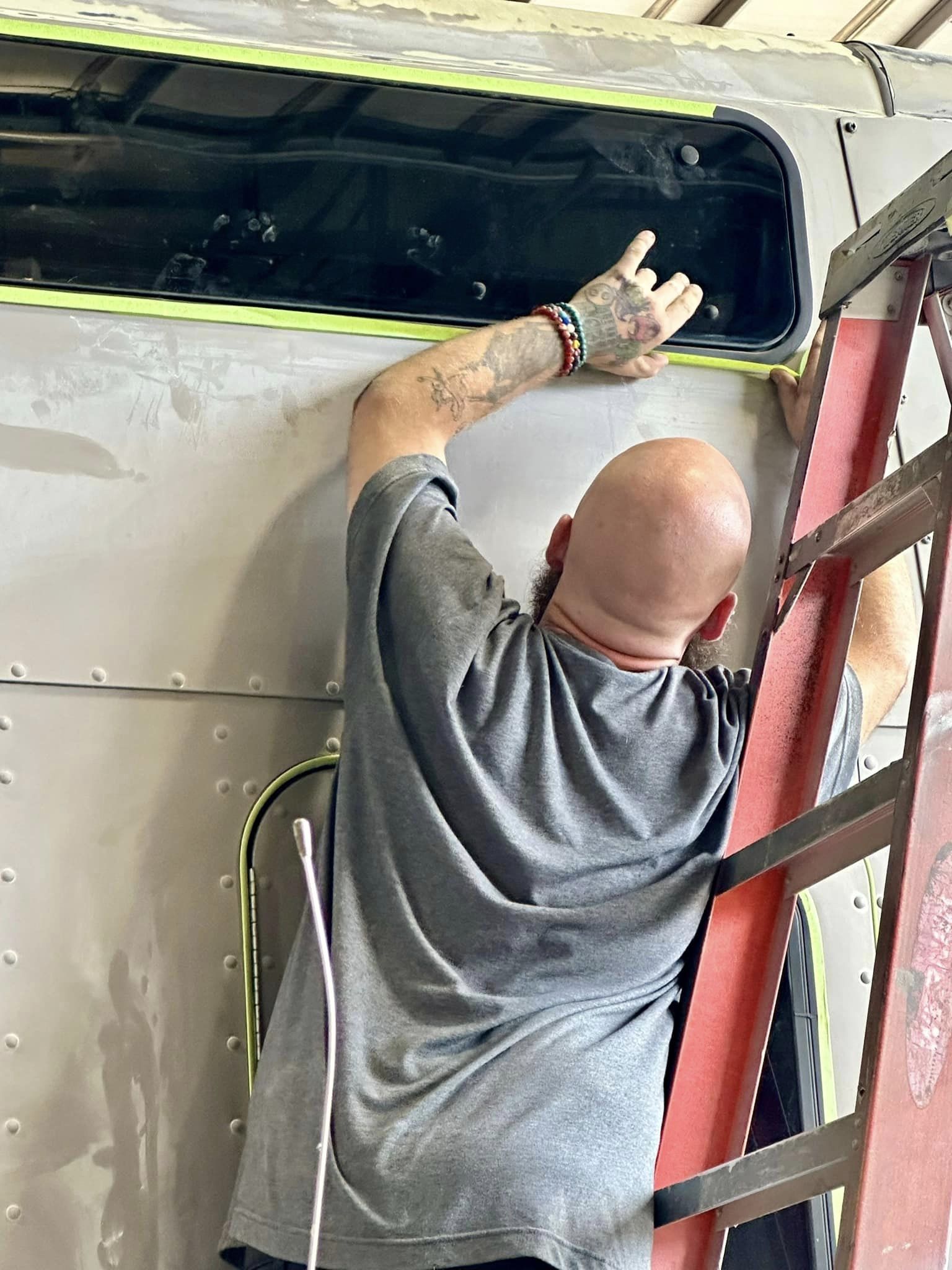 Body Shop | Volunteer International Inc.